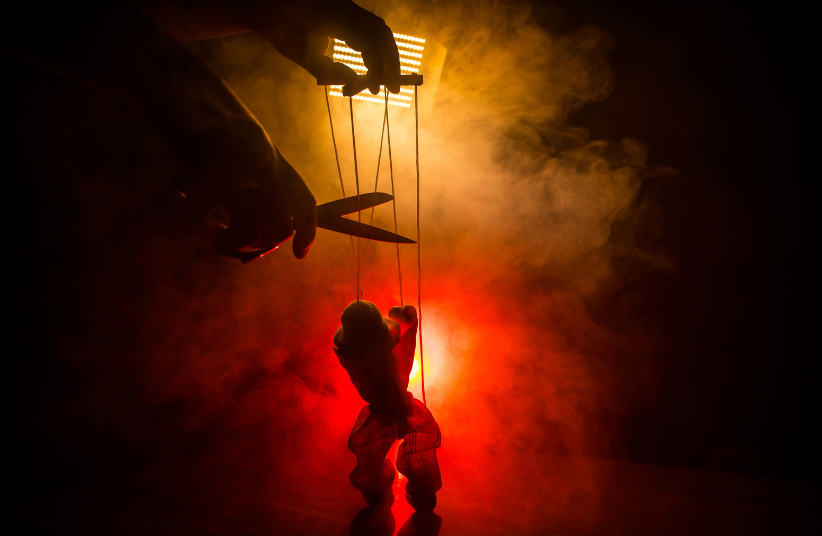 Manipulation: Recognizing the Signs and Defending Yourself – Aspire to Rise